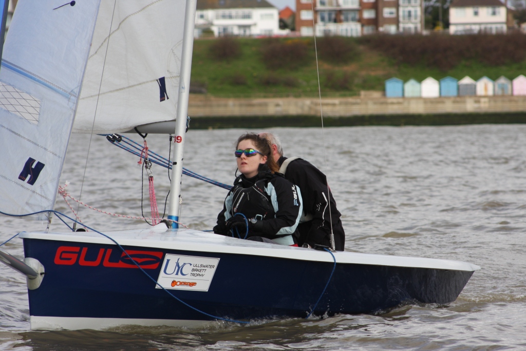 405 Gets A Flying Start | Gunfleet Sailing Club